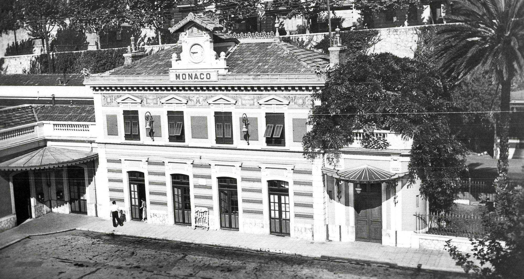 A picture postcard: Monaco-Monte-Carlo station