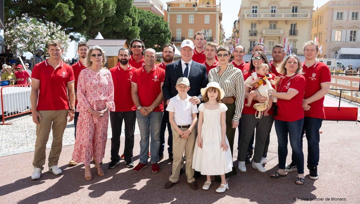 La Famille Princière au complet lors de la Rencontre des Sites ...