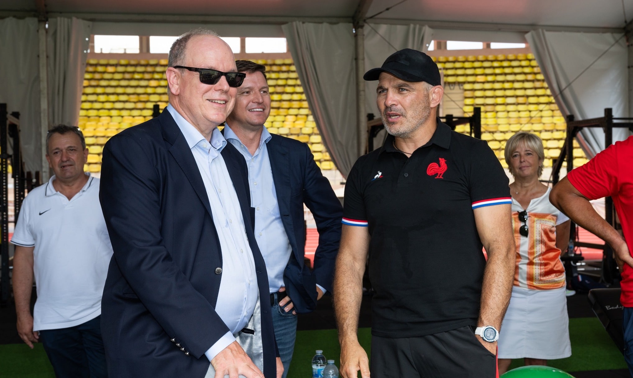 Le Prince Albert II à la rencontre du XV de France, en préparation à Monaco