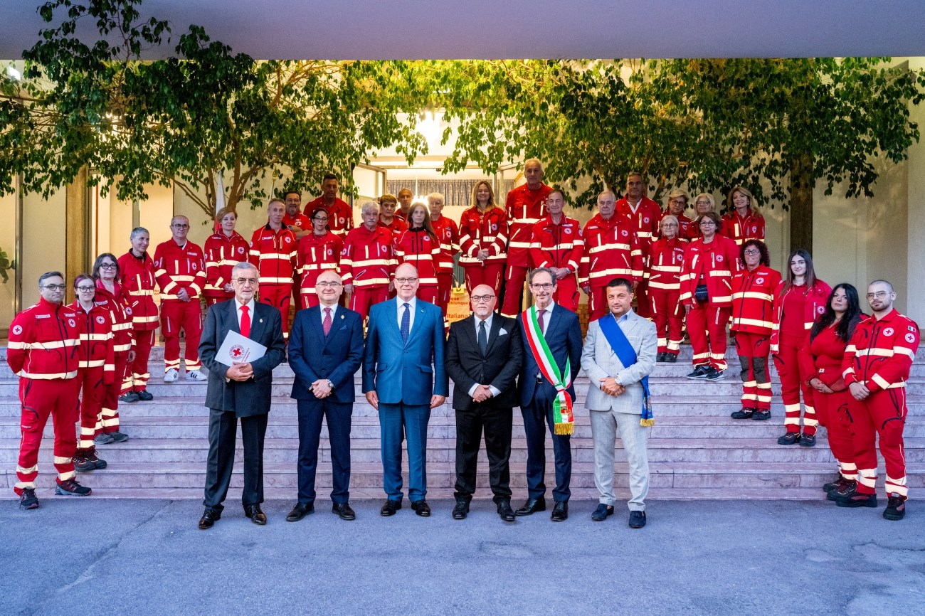 Il Principe Alberto II celebra i 160 anni della Croce Rossa Italiana a ...