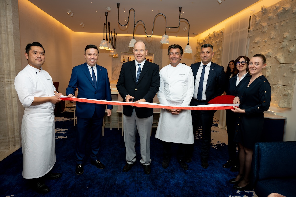 Prince Albert II inaugurates L'Abysse Monte-Carlo and discovers an ...