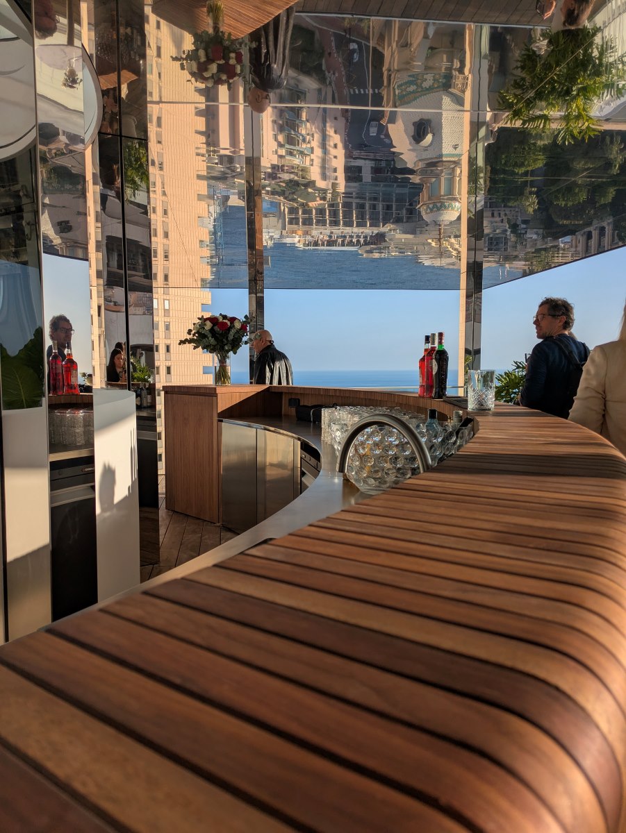 "I am an architect of light": Jean Nouvel designs new concept for UBS ...